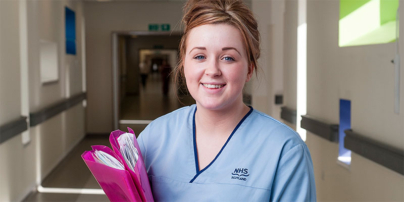 Recruiting young people | NHS Employers